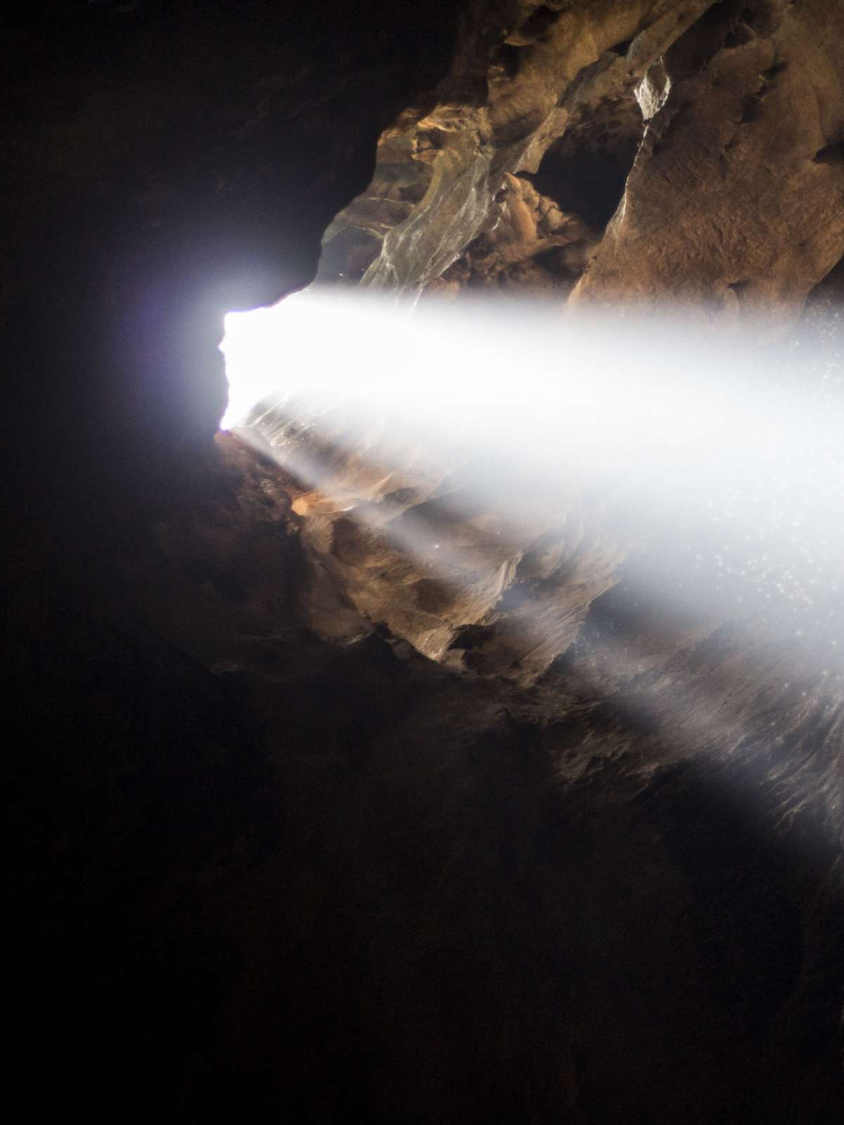 La cueva encendida | Club de Escritura Fuentetaja